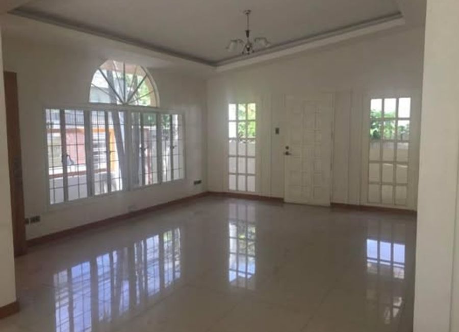 House and Lot for Rent at Blue Ridge A, Quezon City