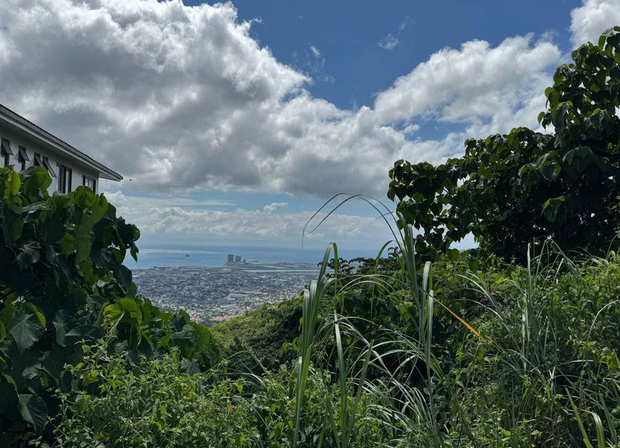 Prime Residential Lot with City Views Monterazzas The Peaks