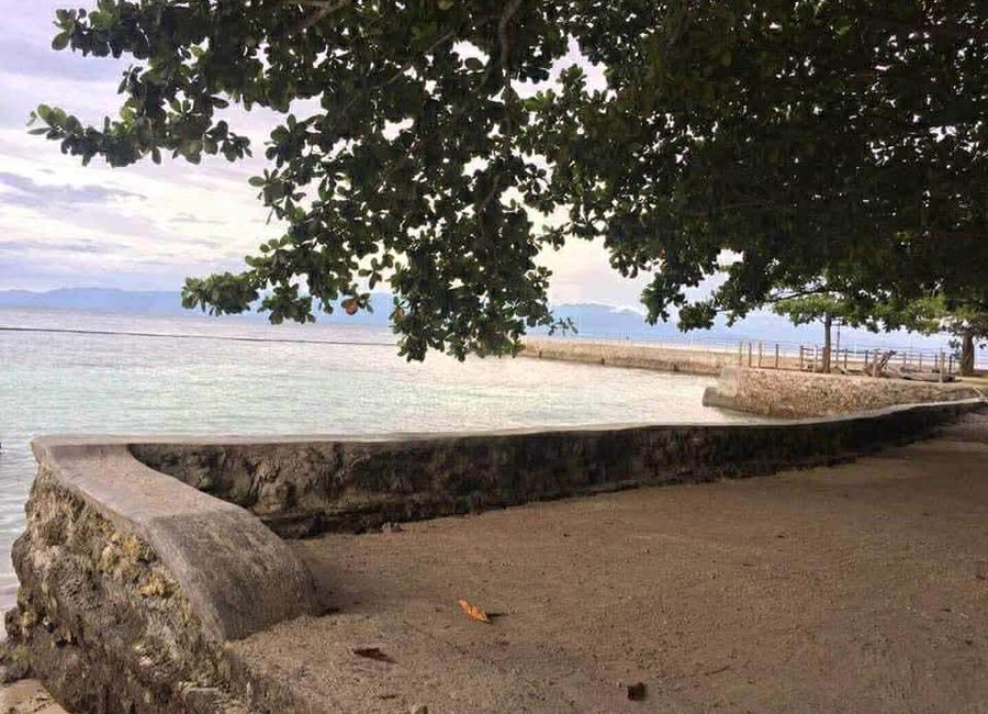 BEACH PROPERTY IN BABAK SAMAL ISLAND FOR SALE