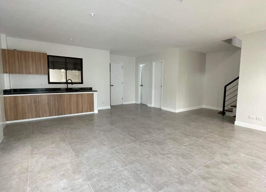 For Sale 3 Storey Townhouse Preselling in Vista Verde Village San ...