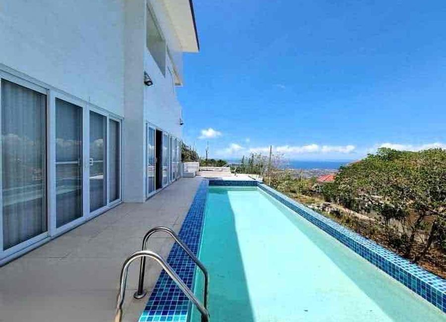House for Rent for Sale with pool in Cenh City