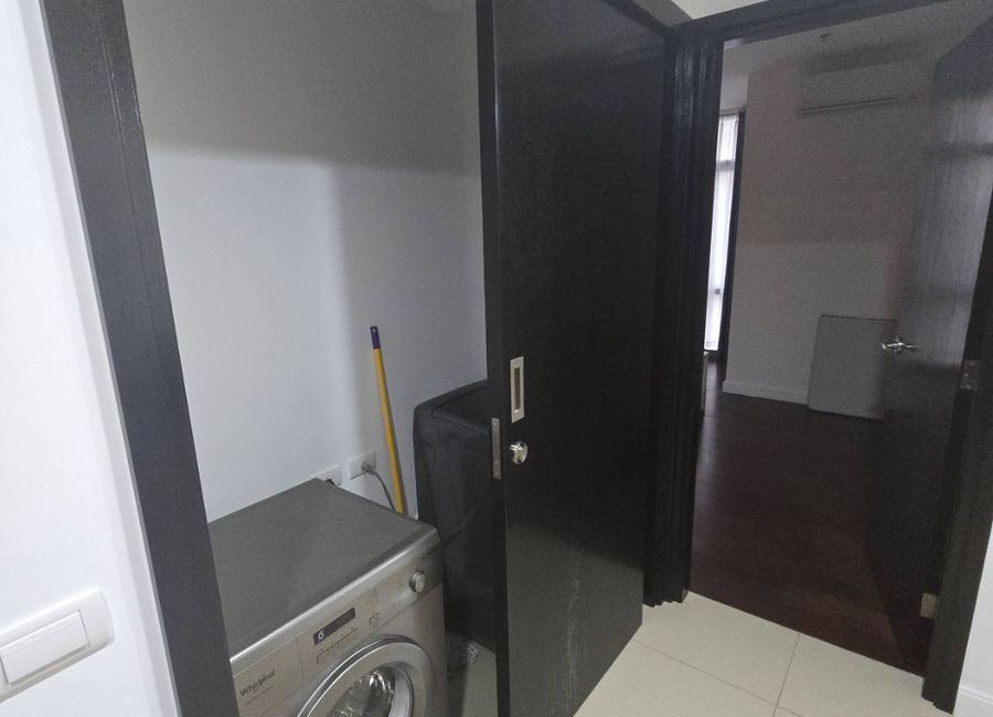 1 Bedroom in West Gallery Place BGC for Rent