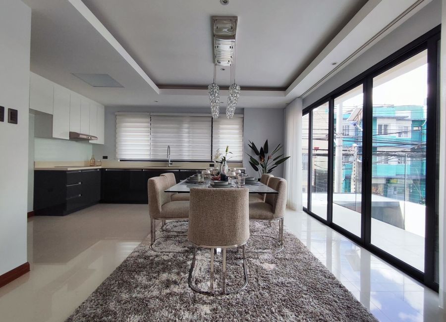 3 Storey Townhouse for Sale in Cubao Quezon City Compound - JB