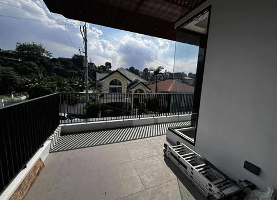 Rare Find! 946sqm Floor Area + Elevator + Views - Gio