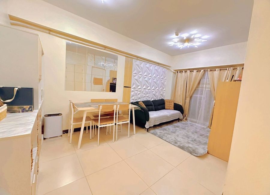 RUSH SALE 2BR with Balcony in Prisma Residences, Pasig