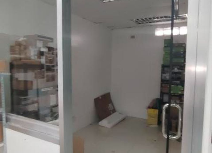 Office Space For Lease in Quezon City Fitted 200 sqm