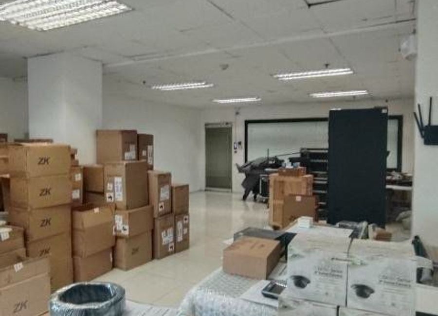 Office Space For Lease in Quezon City Fitted 200 sqm