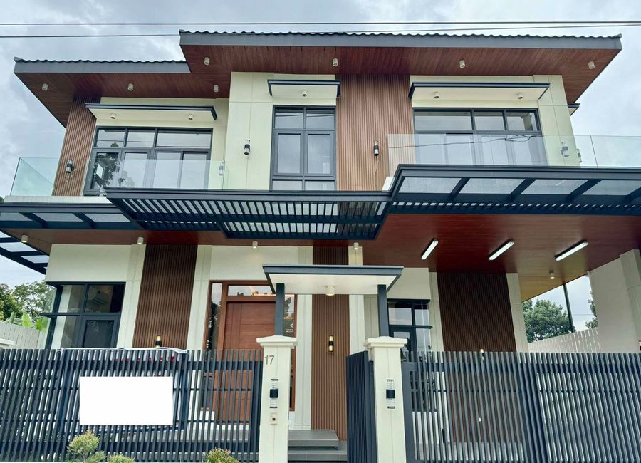 Luxury 2-Storey Single Detached House with Pool in Casa Milan, QC - Gio