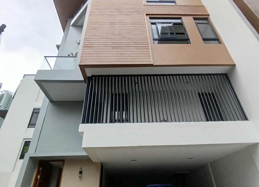 Addition Hills Mandaluyong Townhouse For Sale with Home Lift, 4 Car ...