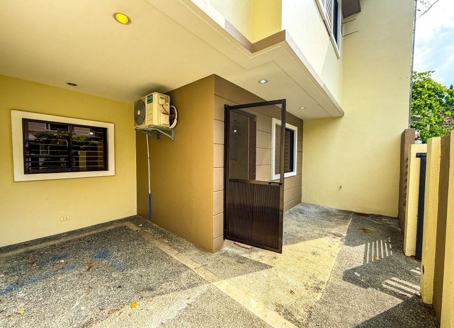 Fully Renovated 3-Storey House & Lot for sale in Pilar Village, Las ...