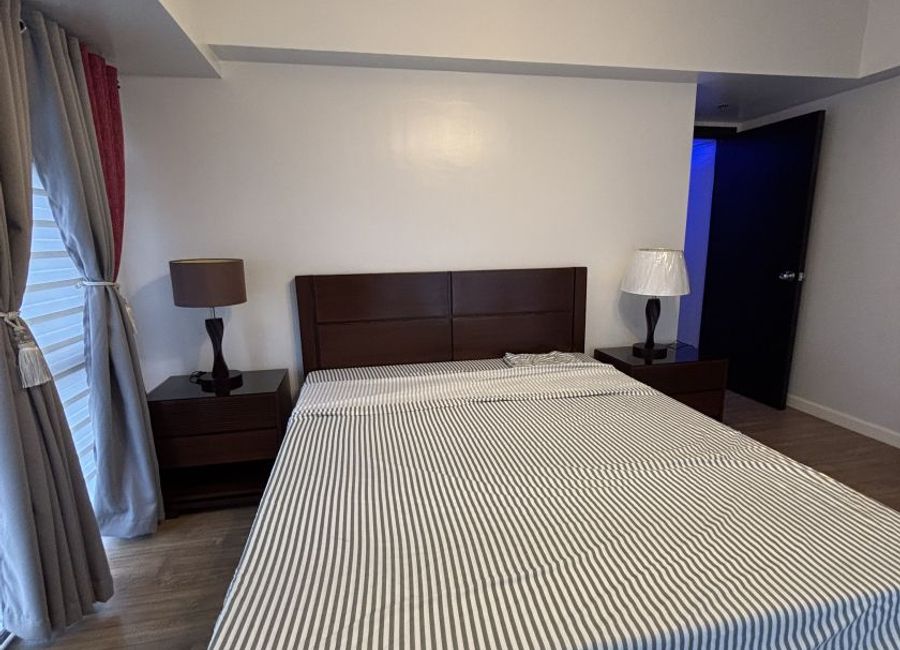 PARK TRIANGLE RESIDENCE 2 BEDROOM CONDO FOR SALE