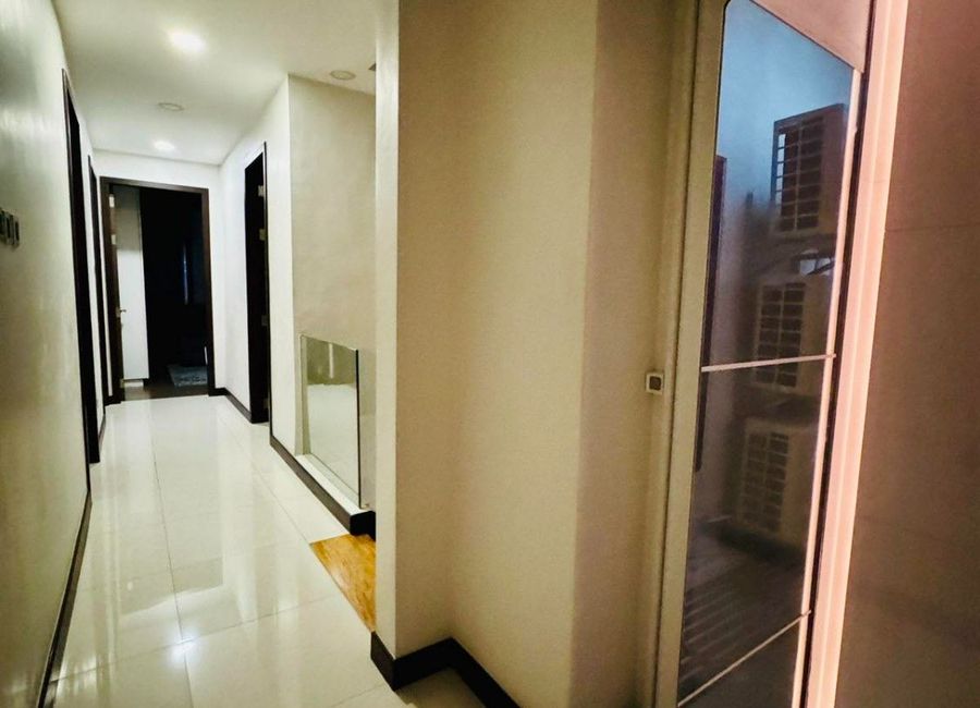 Fully-Furnished 4-Bedroom Townhouse in South Triangle, QC 📍 South ...