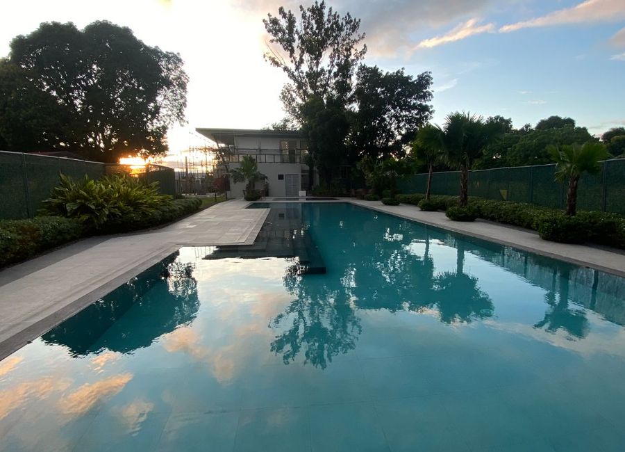 For Sale Modern 3 Storey Townhouse in Palmera Homes Santa Monica Q.C. KSA