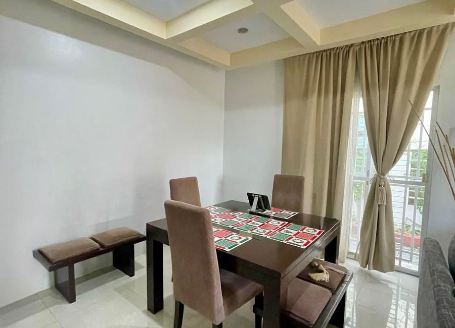 RUSH SALE ‼️ PRE OWNED TWO STOREY HOUSE WITH SWIMMING POOL WALKING ...