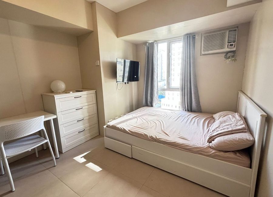 For Rent Furnished Studio Unit in Avida Riala Condo inside Cebu IT Park
