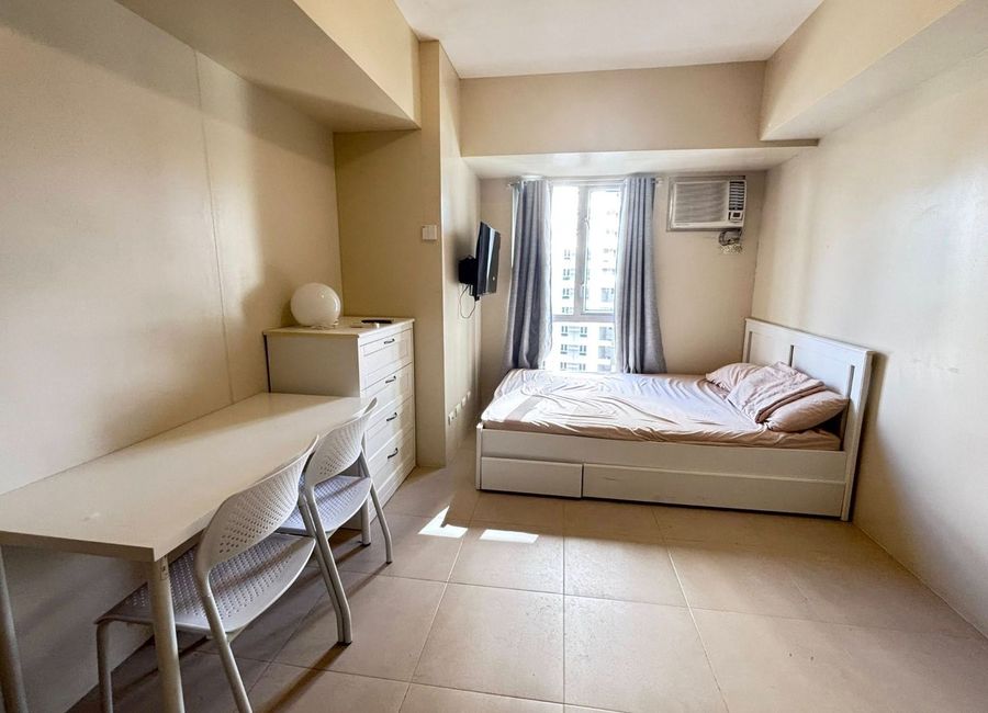 For Rent Furnished Studio Unit in Avida Riala Condo inside Cebu IT Park