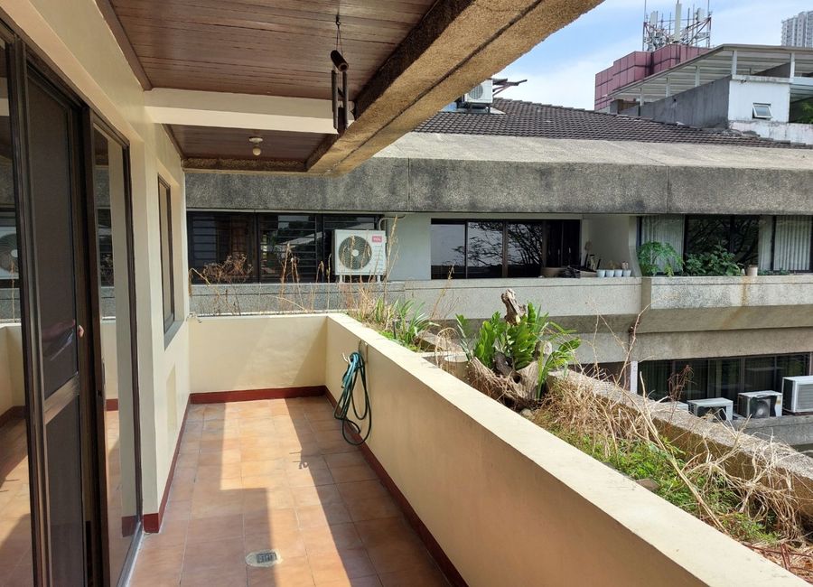 FOR SALE: 1BR @ CHATEAU VERDE CONDOMINIUM VALLE VERDE 1 PASIG
