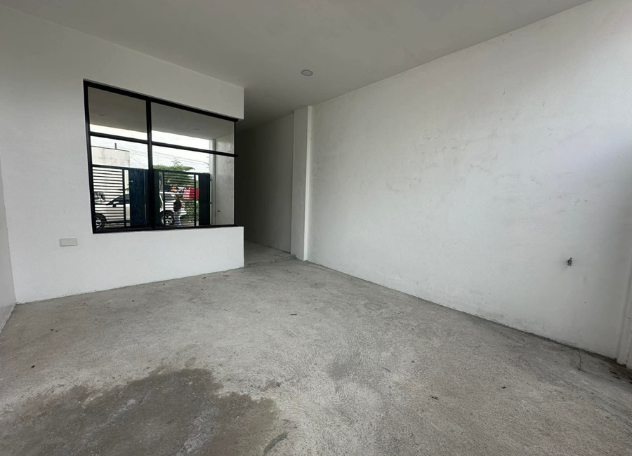 4 Bedrooms- Brand New Unfurnished House for Rent in Savannah, Angeles