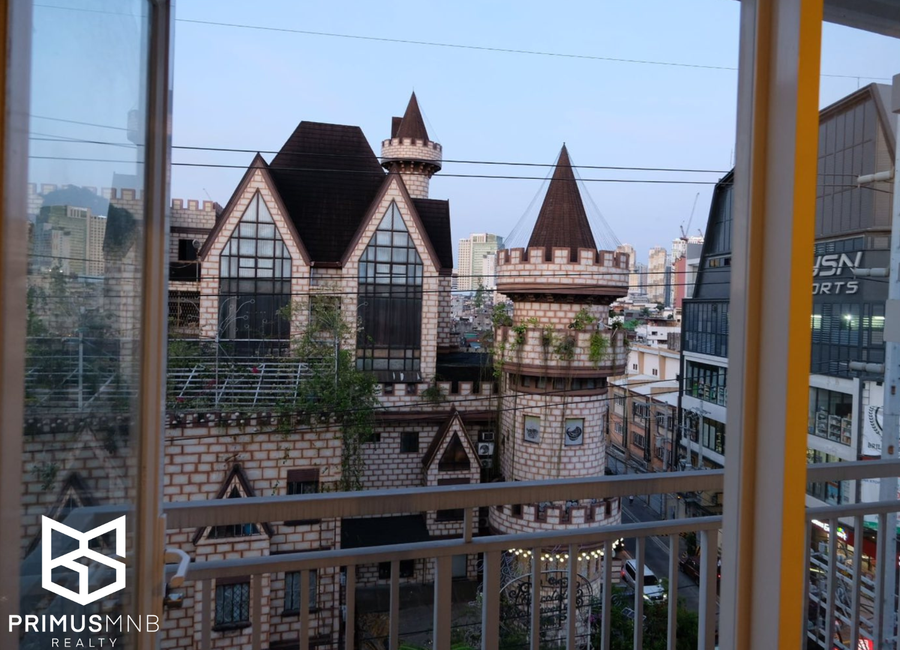 FOR SALE: 2-BR Condo Unit at 53 Benitez by Rockwell Land Primaries