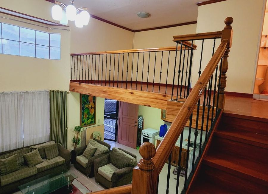 Baguio House and lot Fully Furnished 7.5M Green Valley Subdivision Brgy ...