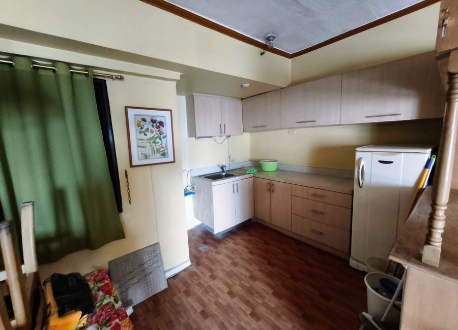 2BR Condominium Unit - Regalia Park Tower A (Near MRT Cubao & Araneta ...