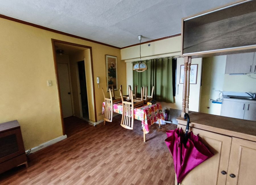 2BR Condominium Unit - Regalia Park Tower A (Near MRT Cubao & Araneta ...