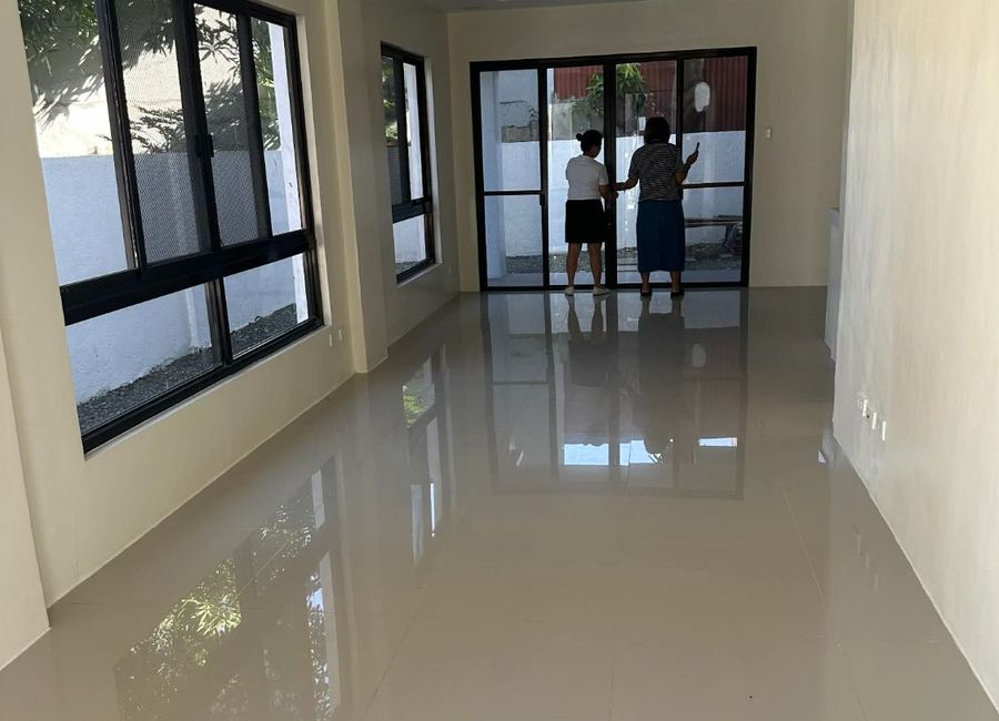 For Sale: 2 Storey Duplex Camella Classic Homes, Pilar Village, LPC