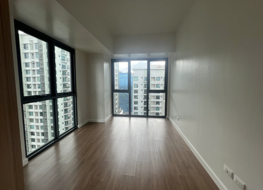 1-BR Brand New Unit for Sale in Callisto Tower 1 Makati