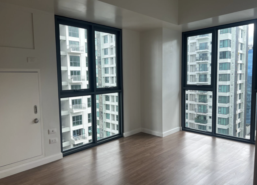 1-BR Brand New Unit for Sale in Callisto Tower 1 Makati