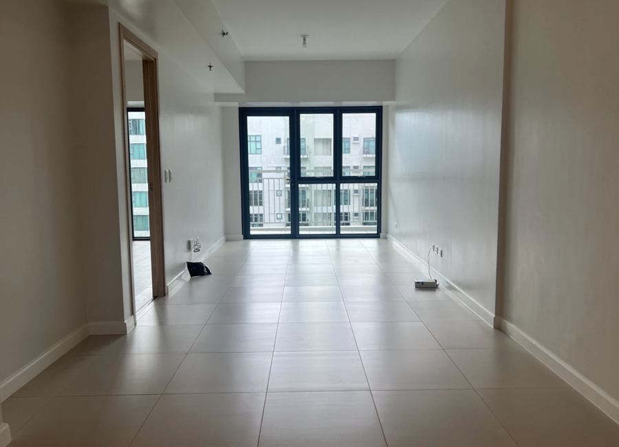 1-BR Brand New Unit for Sale in Callisto Tower 1 Makati