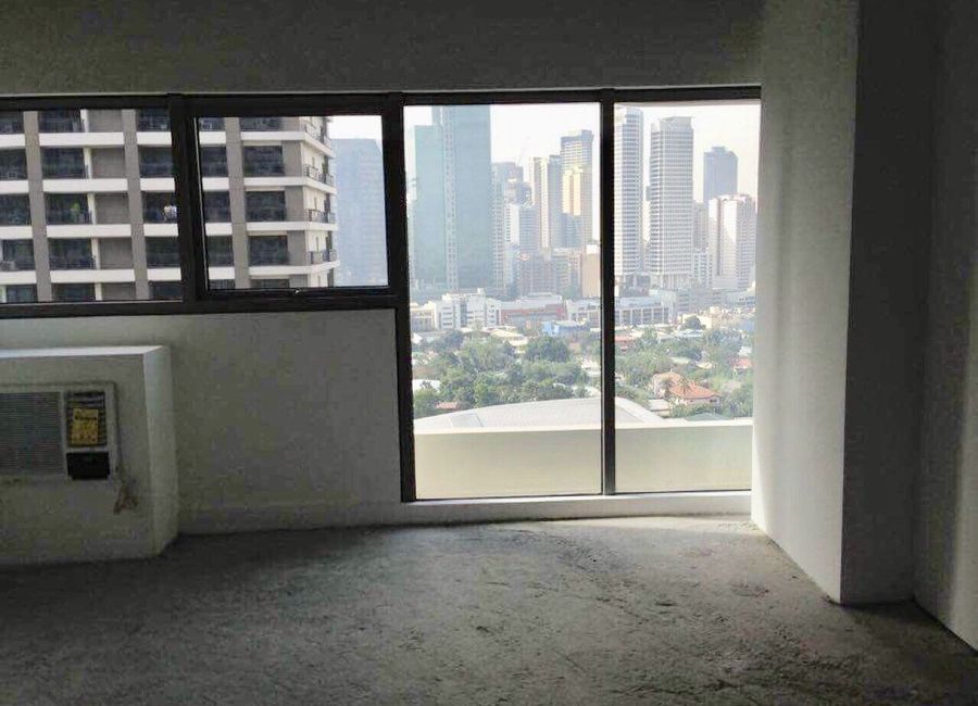 FOR SALE! CENTURIA MEDICAL PLAZA WITH 1 PARKING