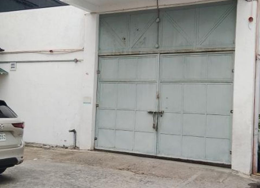 SHERIDAN WAREHOUSE NEAR PIONEER FOR LEASE IN MANDALUYONG CITY