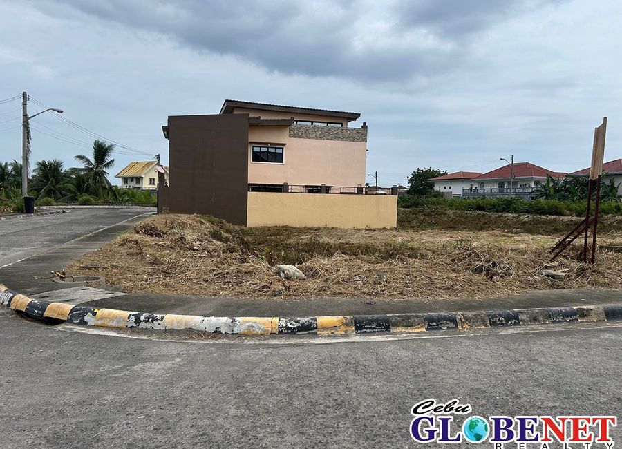 270 sqm Lot in Corona Del Mar Liloan