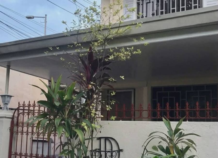 🏡 Townhouse in Veraville Townhomes Classic near Savemore Market ...