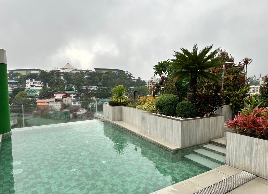 City Hub condominium for long term lease