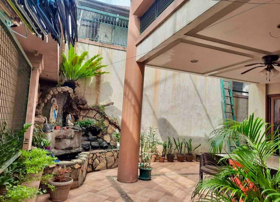 Executive Residence in Filinvest I QC | 715 sqm | Seismic Base ...