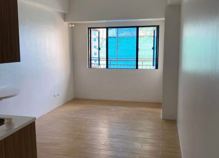 Studio Unit for Sale in R Square Residences, Manila City