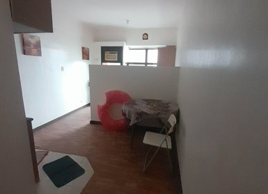 Unit 1022, 10th floor, The Oriental Place Condominium, Chino Roces ...