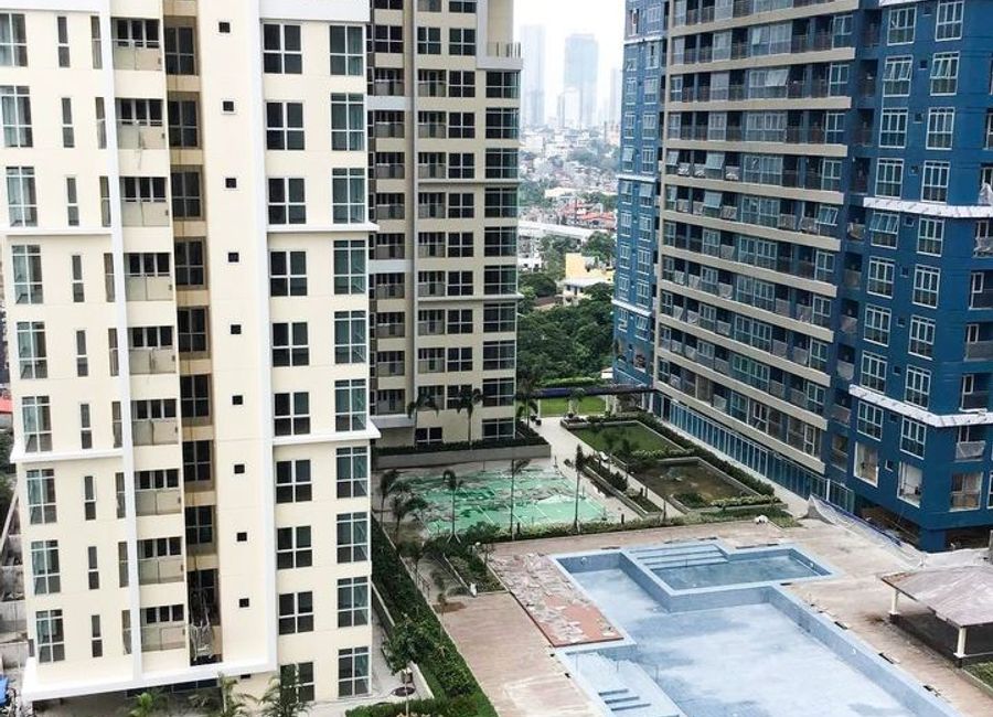 Rent to own condo in bgc bonifacio global city For sale 1 bedroom rent ...