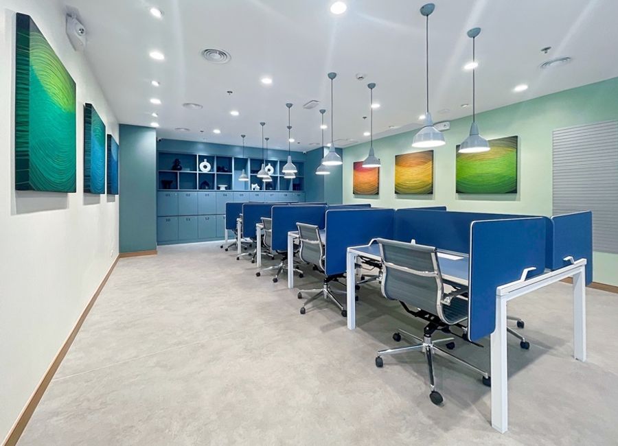 Find a dedicated desk in Regus Colours Town Center