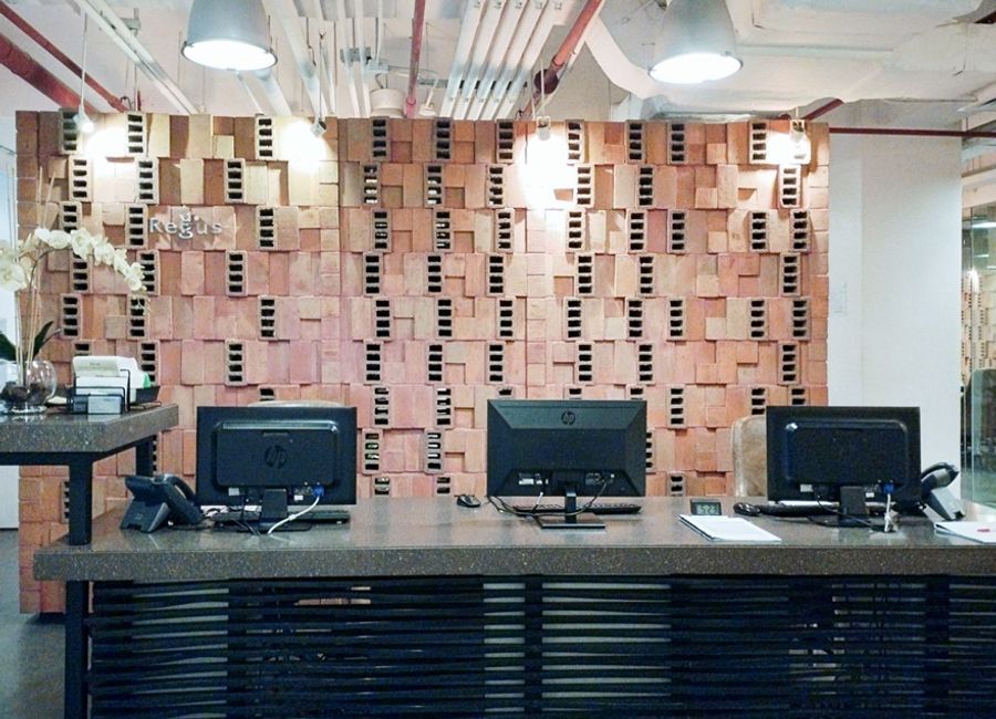 Access professional office space in Regus Apple One Equicom Tower