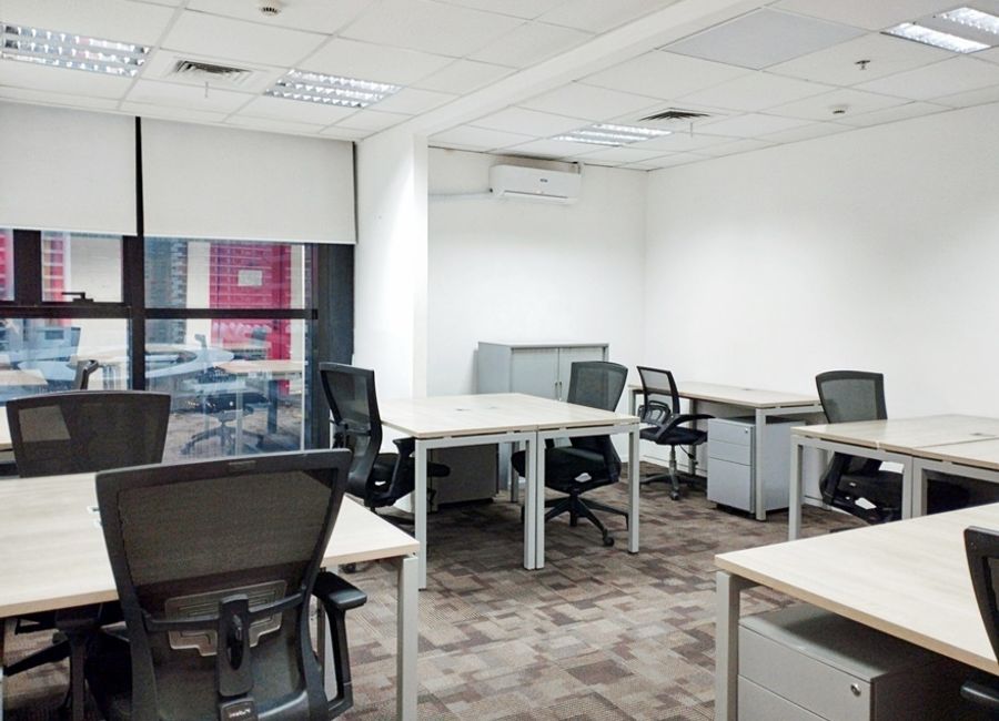 Professional office space in Regus Apple One Equicom Tower on fully ...
